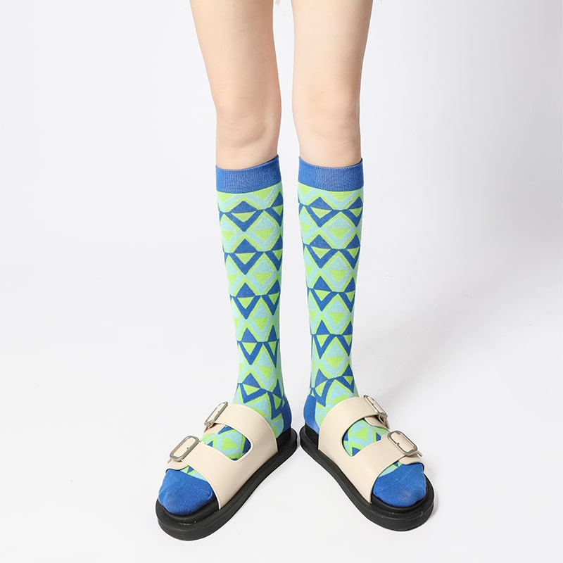 Argyle Pattern Socks | TheSockWave