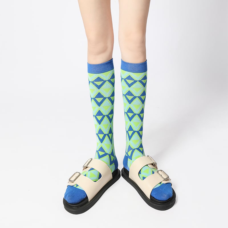 Argyle Pattern Socks | TheSockWave