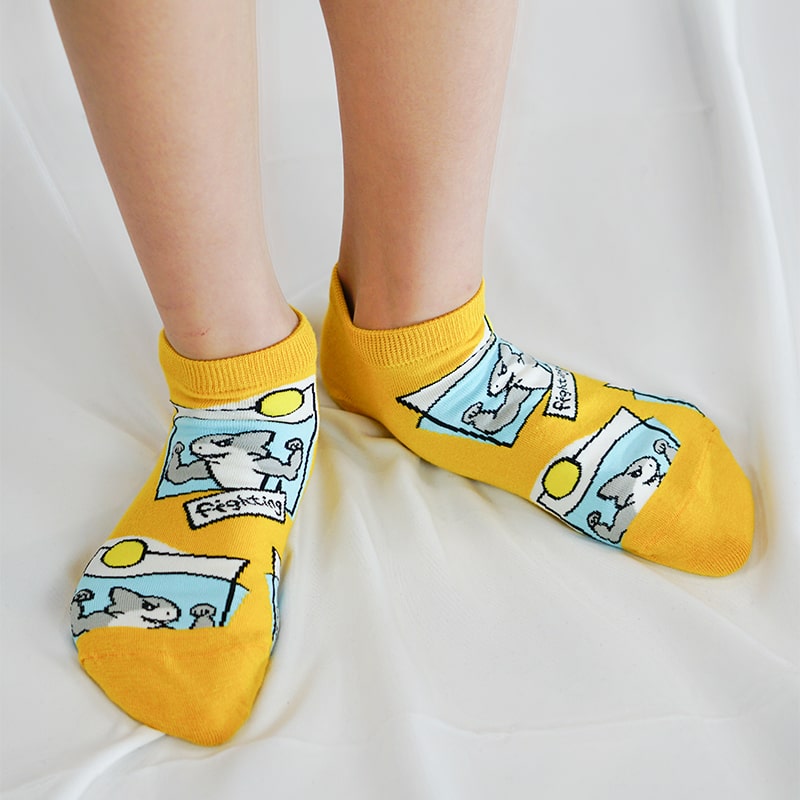 Beach Shark Socks | TheSockWave