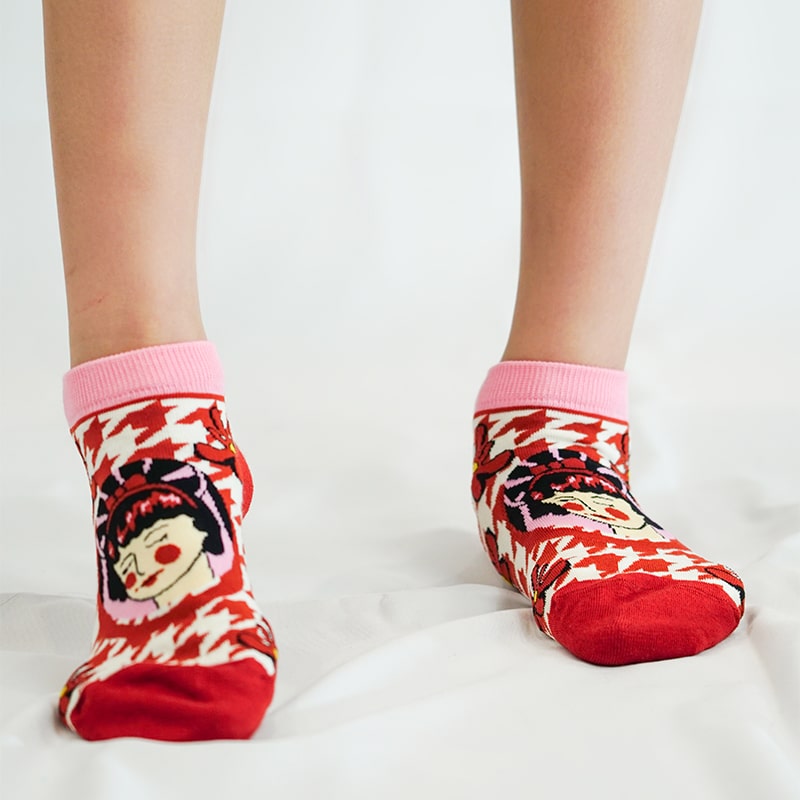Girls Mind Socks | TheSockWave