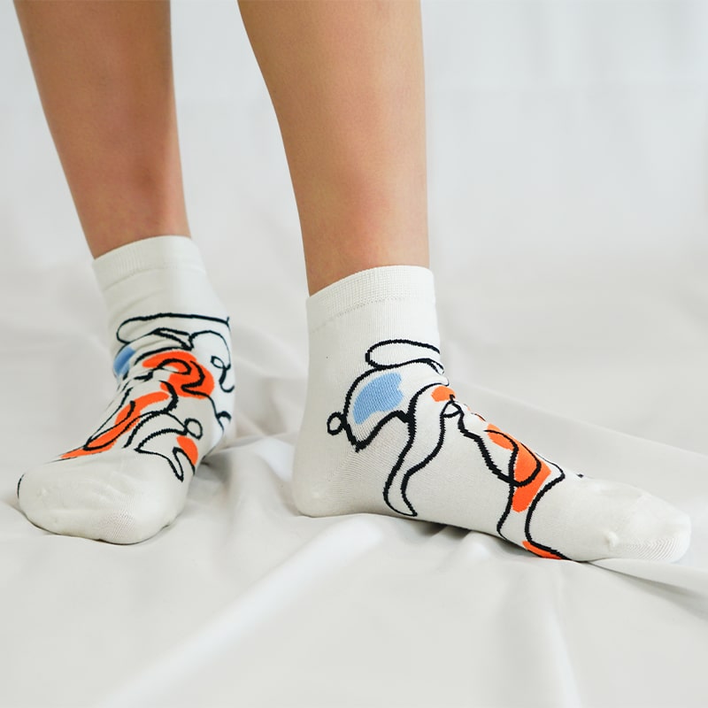 White Crew Socks | Simple Contour Sock | TheSockWave