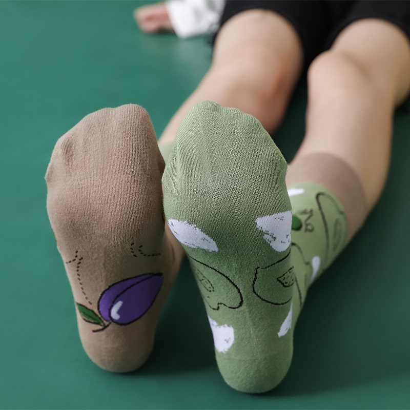 Sketch Peach Socks | TheSockWave